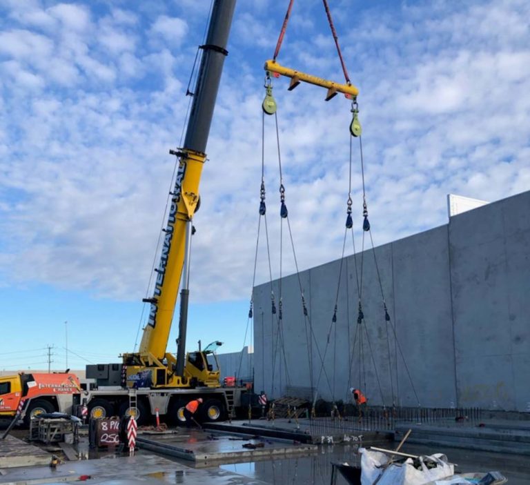 Local crane company calls on Dynamicpage | Dynamic Rigging Hire